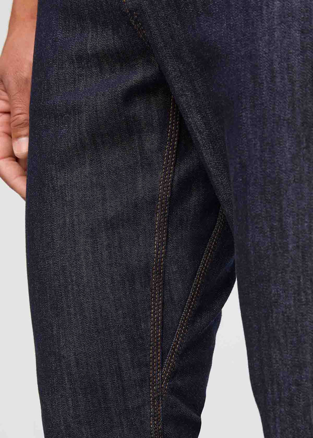 Men's Relaxed Fit Stretch Jeans